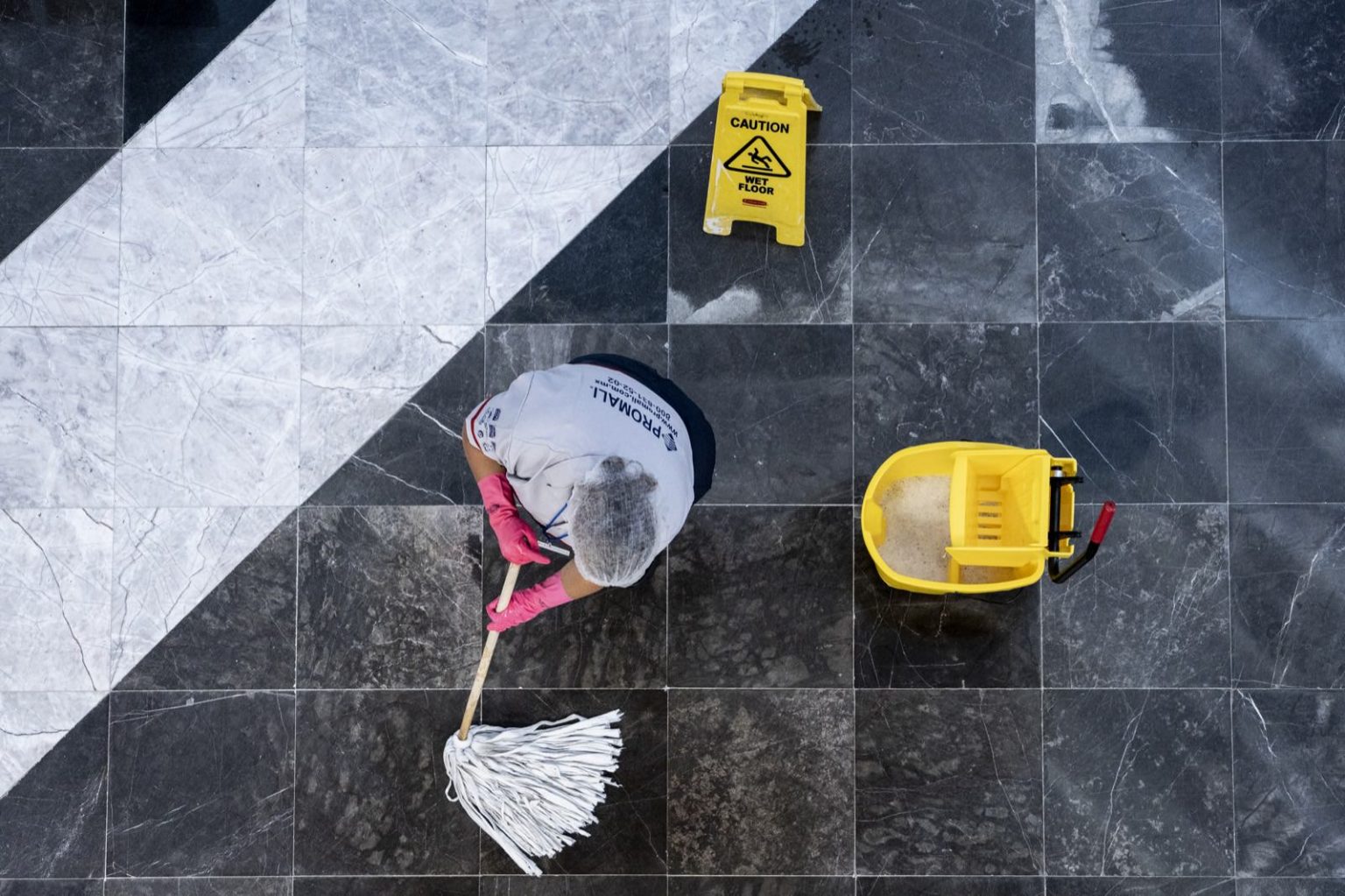 LIMPIEZA INDUSTRIAL, EMPRESARIAL Y GUBERNAMENTAL